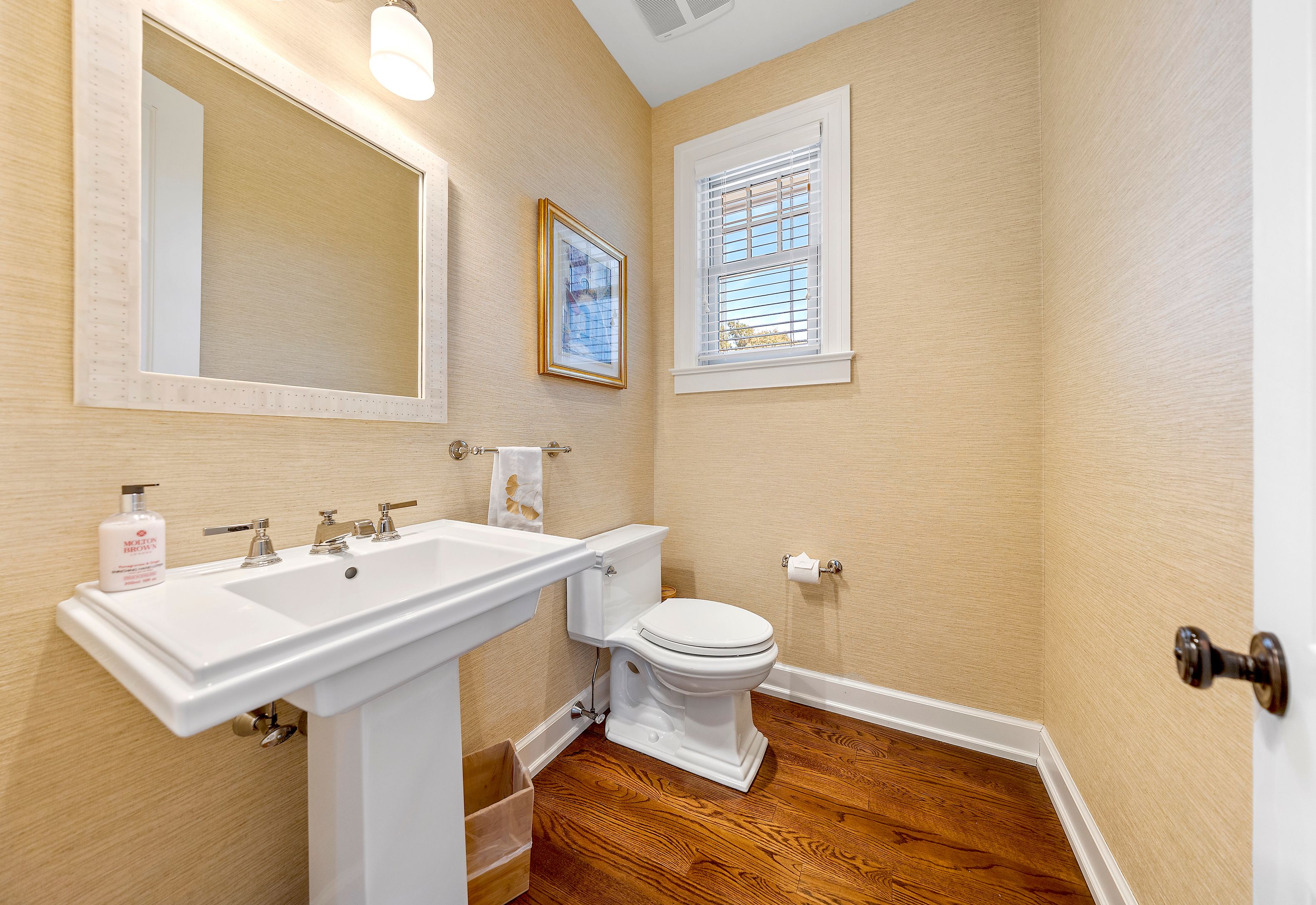 291 South Main St, Southampton, NY 11968 | Out East