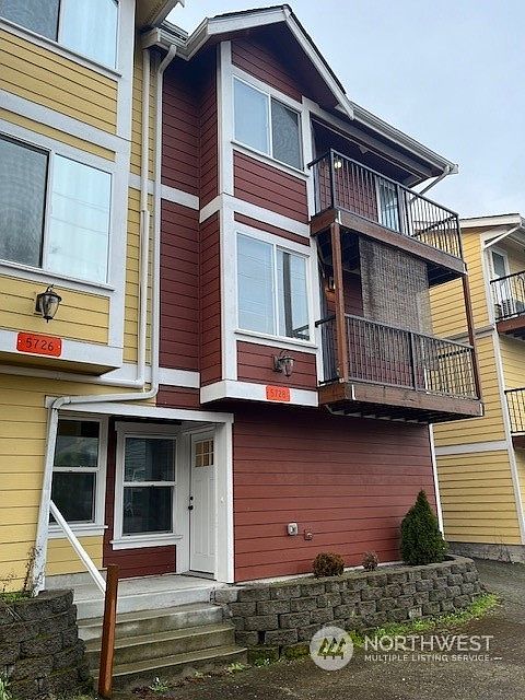 5728 Roosevelt Way NE, Seattle, WA 98105 | MLS #2201033 | Zillow
