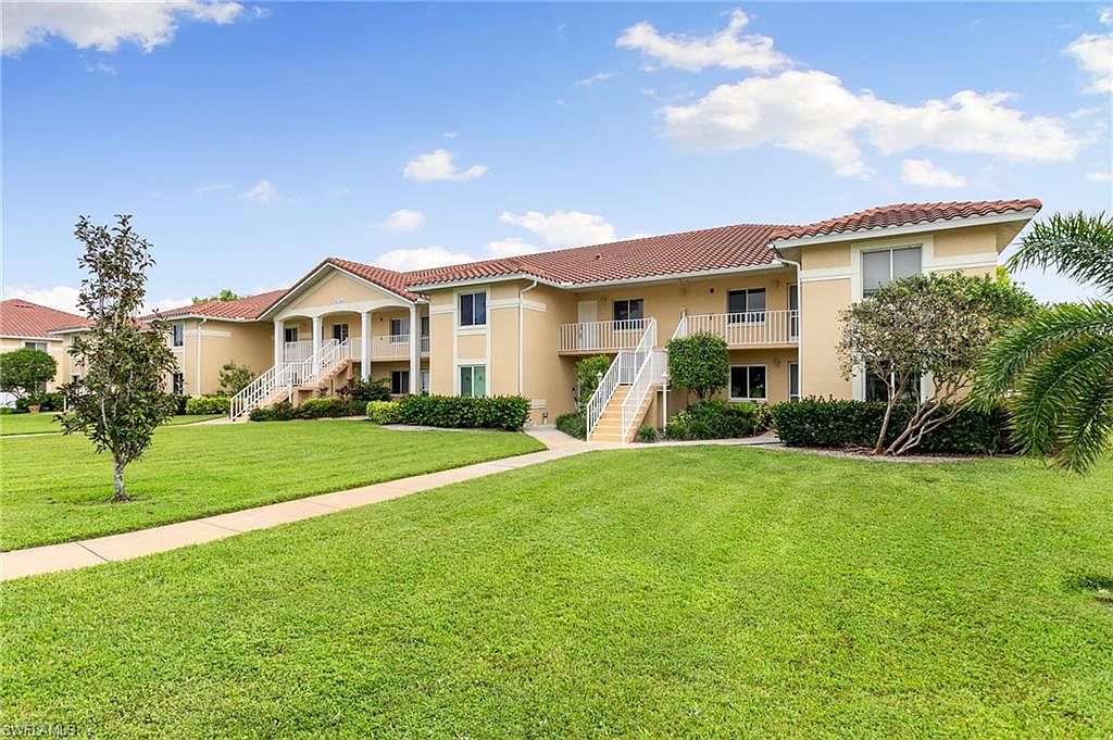 200 Furse Lakes Cir APT 11, Naples, FL 34104 | MLS #224091669 | Zillow