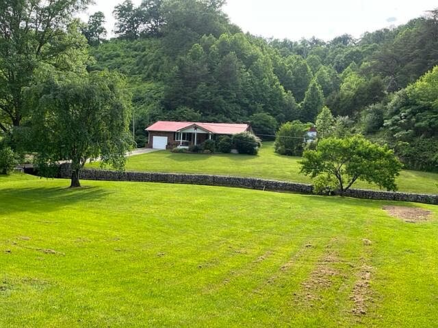 1401 Lower Taulbee Fork Rd, Vancleve, KY 41385 | Zillow