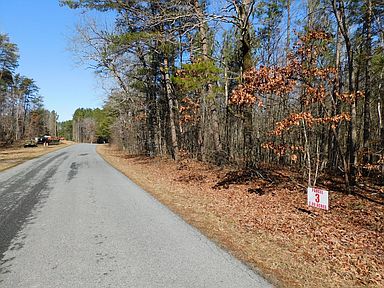 2 Rock Barn Rd, Nathalie, VA 24577 | Zillow