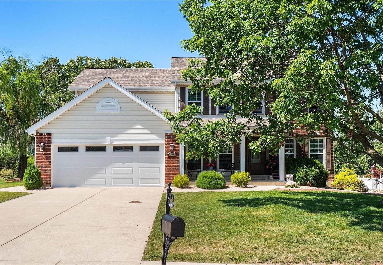 1225 White Pine Cir, Columbia, IL 62236 | Zillow