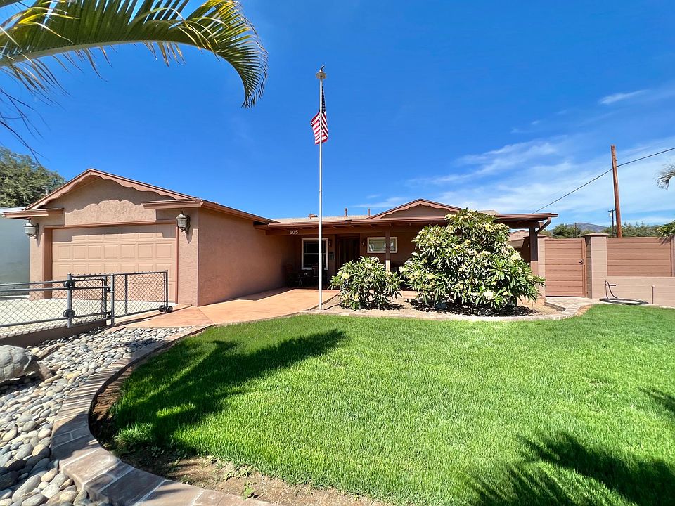 605 Parkbrook St, Spring Valley, CA 91977 | Zillow