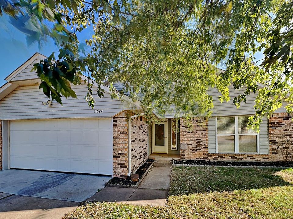 11624 SW 3rd Ter, Yukon, OK 73099 | Zillow