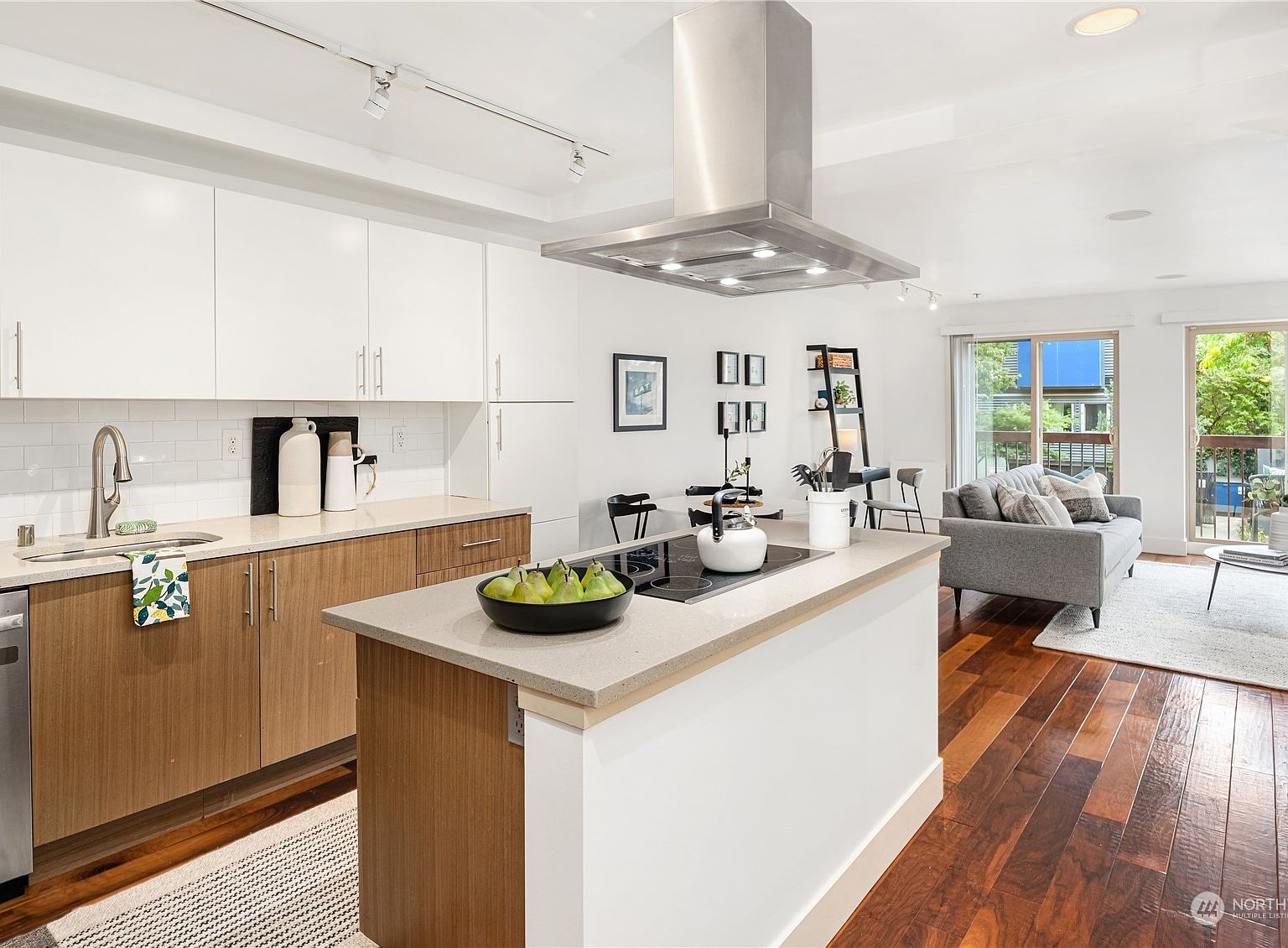 500 5th Avenue W UNIT 102, Seattle, WA 98119 | MLS #2154210 | Zillow