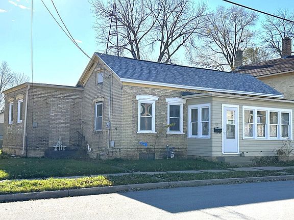 415 East Division STREET, Watertown, WI 53094 | MLS #1858035 | Zillow