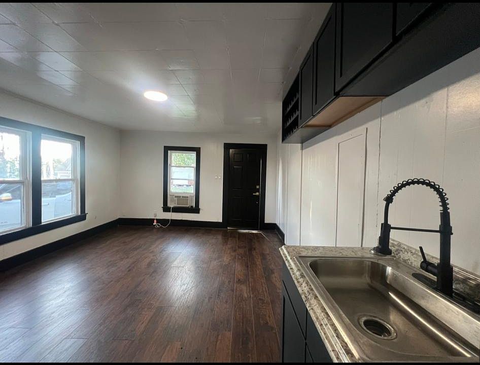 1816 Park St #2, Commerce, TX 75428 | Zillow