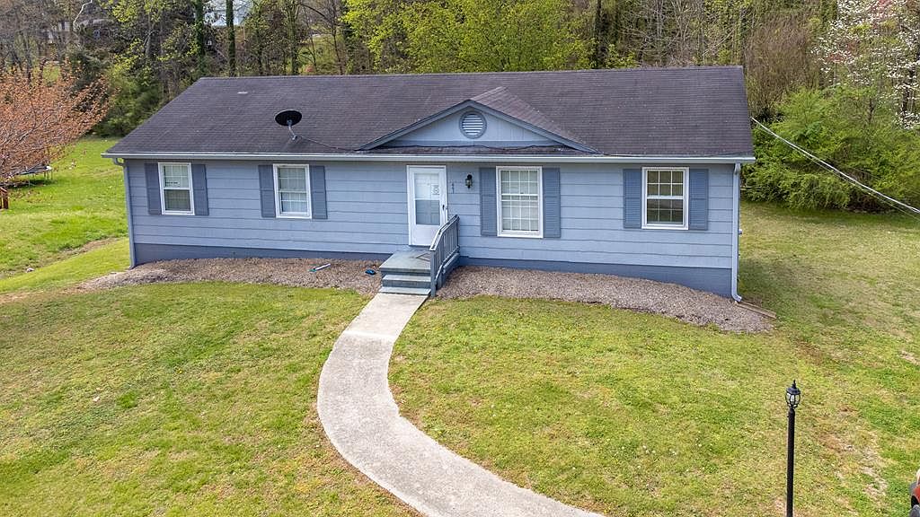 601 Roark St, Chase City, VA 23924 | Zillow