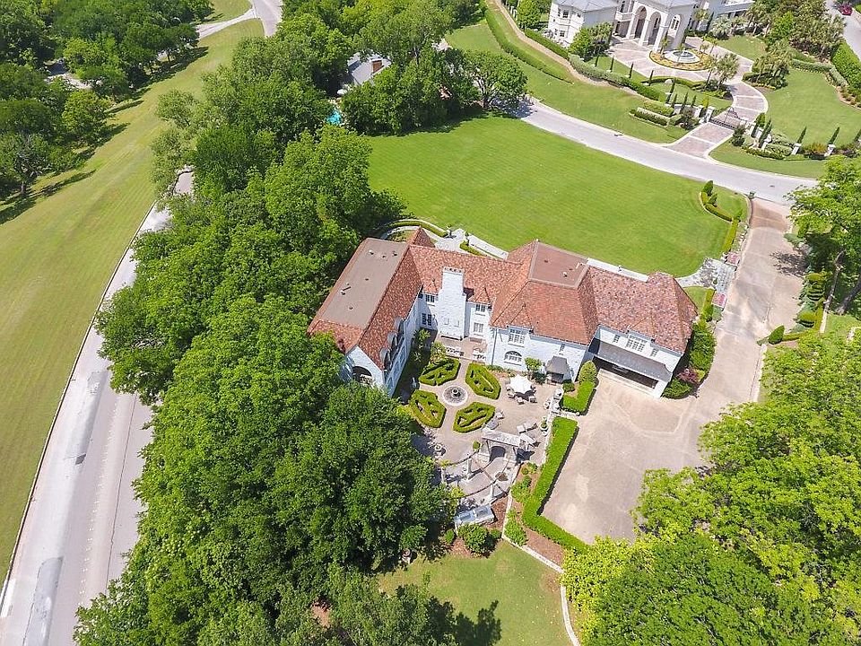 34 Valley Ridge Rd, Fort Worth, TX 76107 | Zillow