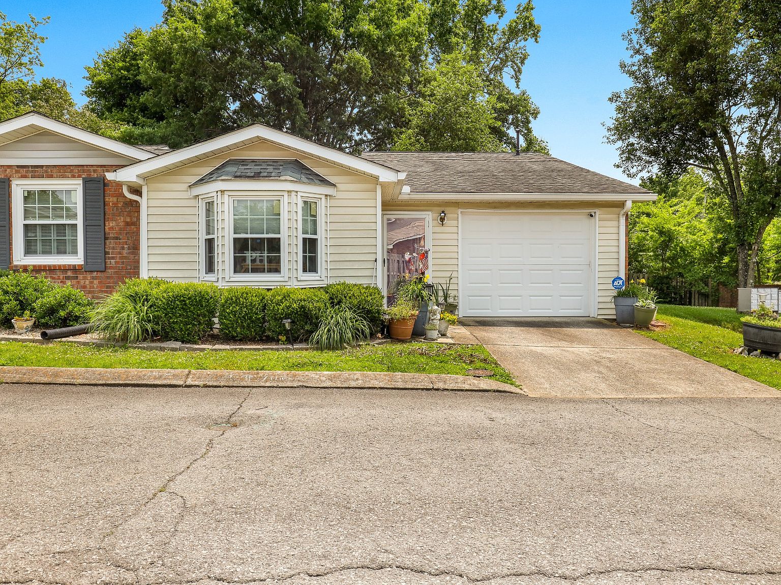 101 Pepper Grove Ave, Springfield, TN 37172 | MLS #2900408 | Zillow