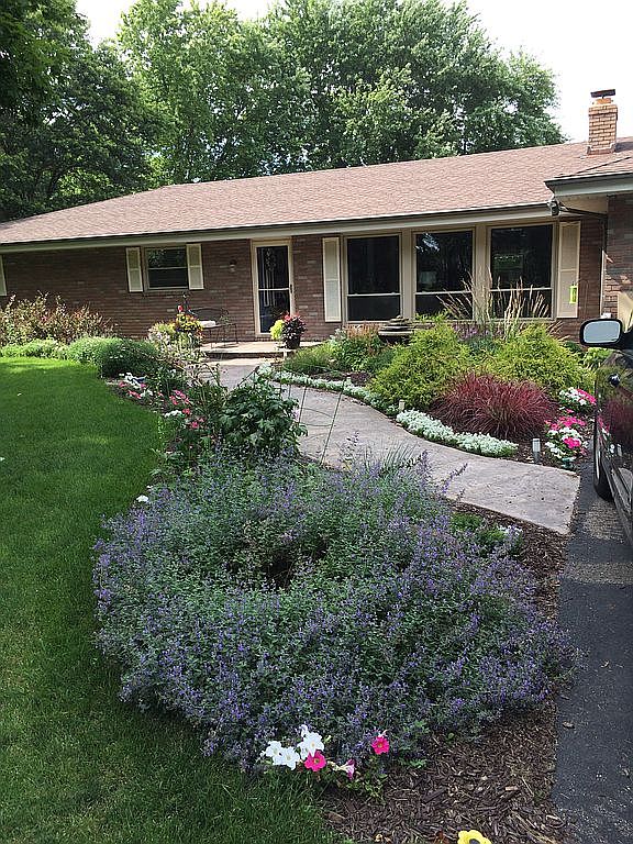 8372 Spring Creek Rd, Rockford, IL 61114 | Zillow