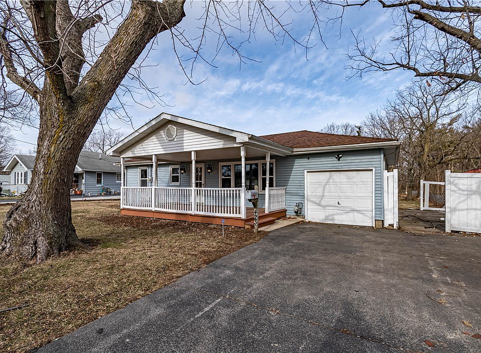 4236 E Cantrell St, Decatur, IL 62521 | Zillow