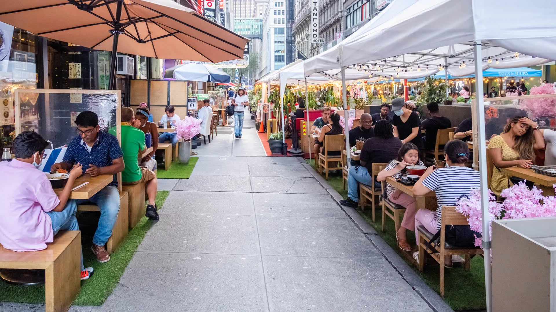 500 West 23rd Street #12F in West Chelsea, Manhattan | StreetEasy
