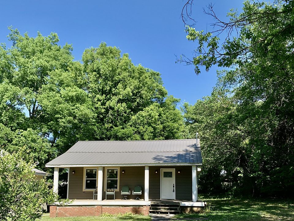 1127 S High St, Columbia, TN 38401 | MLS #2386619 | Zillow