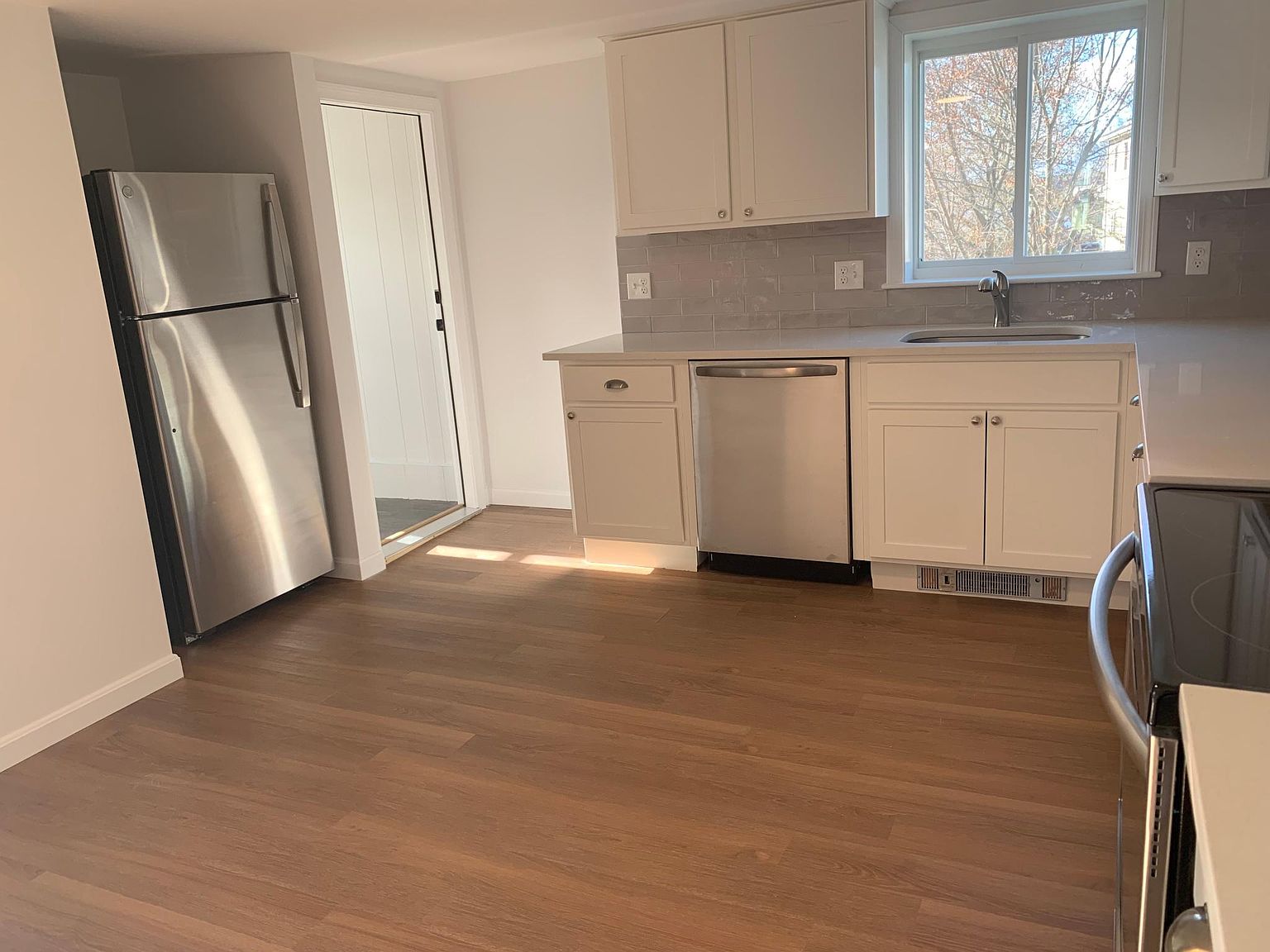 10 Barry St, Peabody, MA 01960 | Zillow