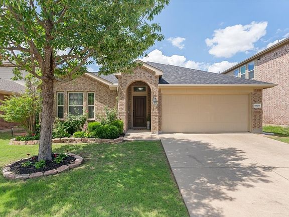 11709 Champion Creek Dr, Frisco, TX 75036 | MLS #20620300 | Zillow