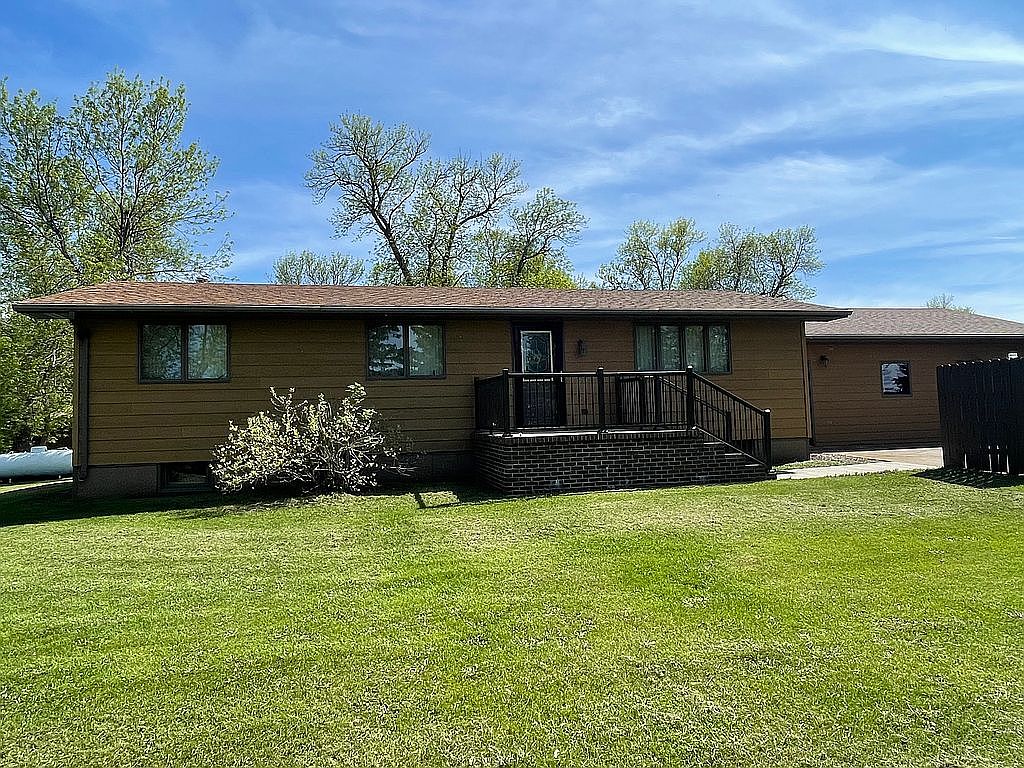 44083 Us Highway 12, Webster, SD 57274 | Zillow