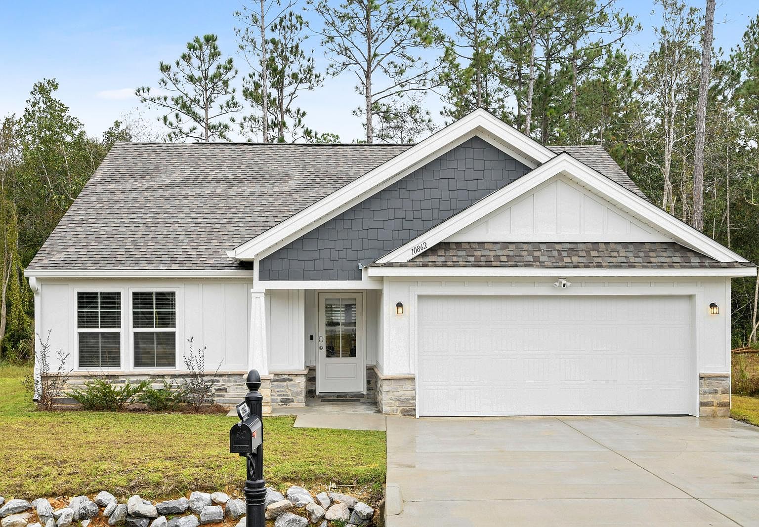 10862 Ala Moana St, Diamondhead, MS 39525 | Zillow