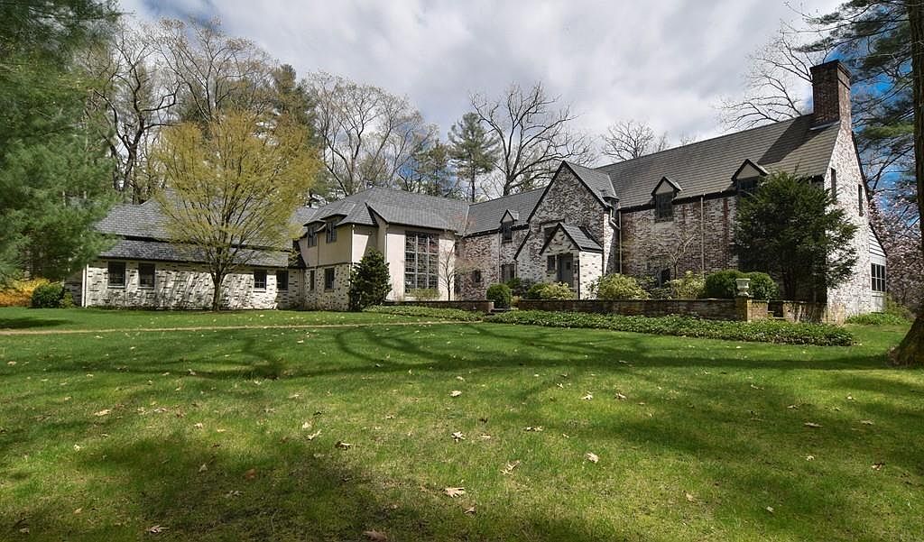 2 Dover Rd, Dover, MA 02030 | Zillow