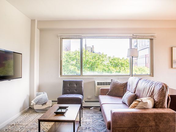 1903 N Prospect Ave #601, Milwaukee, WI 53202 | Zillow