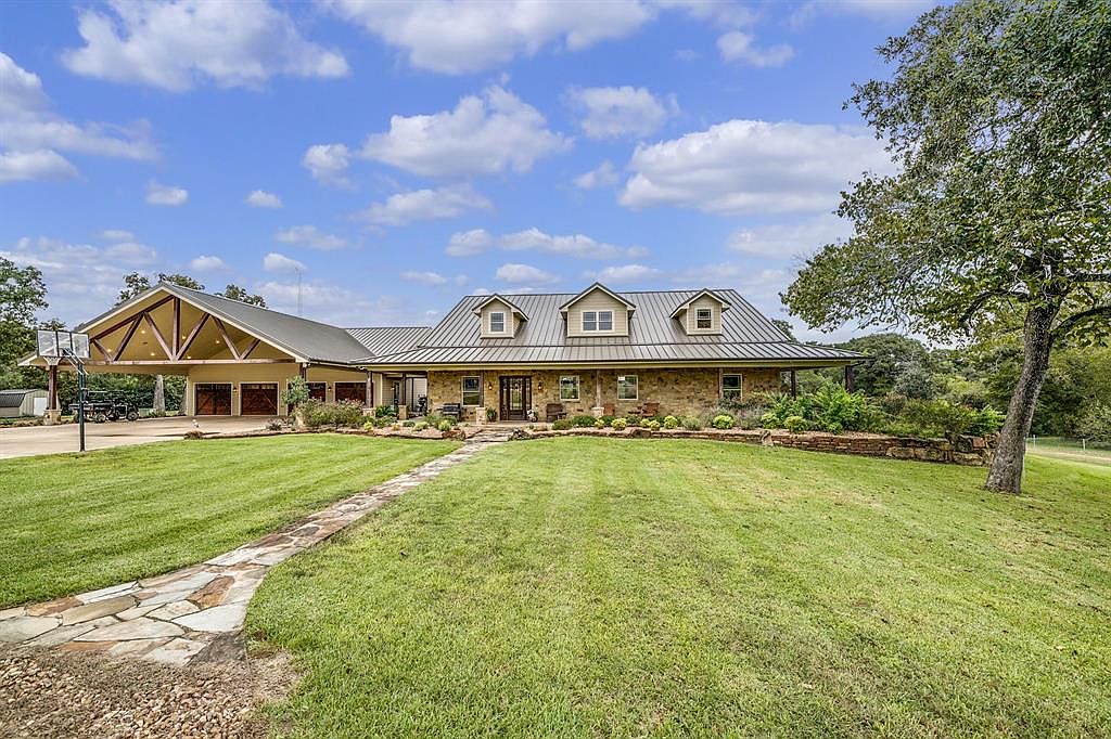 6892 Palm Rd, Sealy, TX 77474 | Zillow