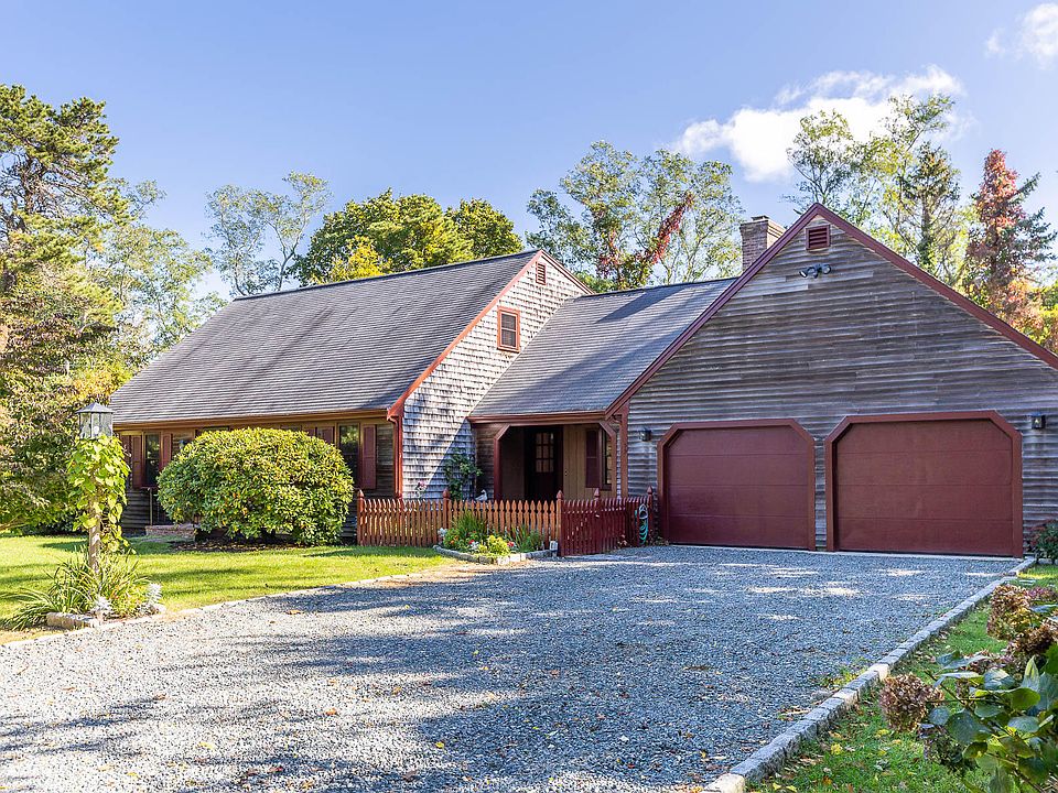 39 Mariners Lane, Yarmouth Port, MA 02675 | Zillow
