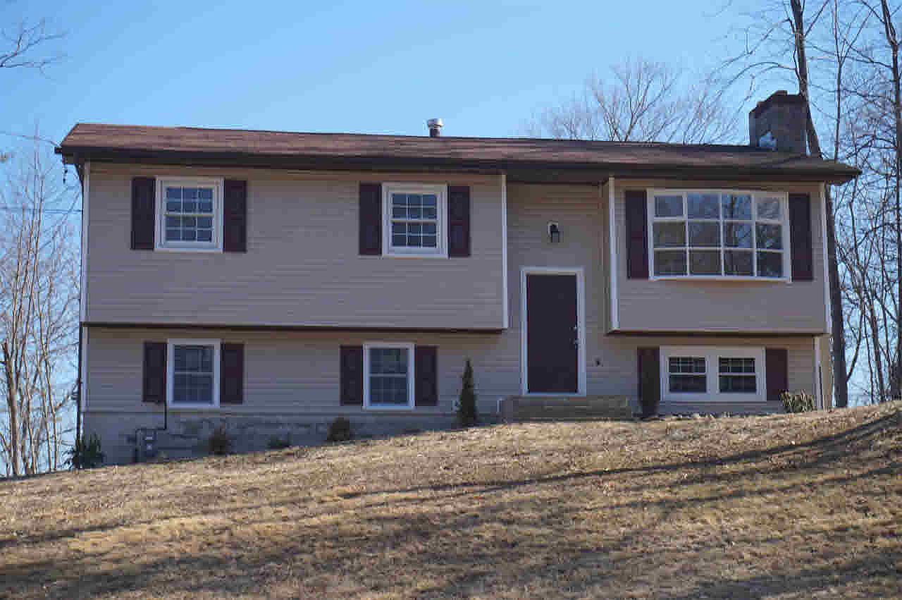 43 Raker Rd, Poughkeepsie, NY 12603 | Zillow