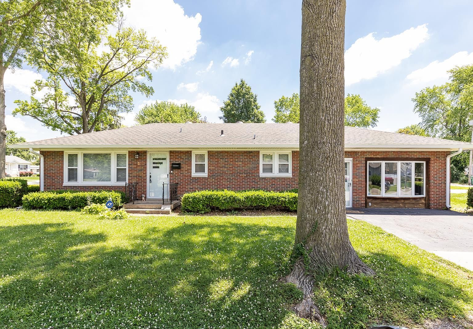 501 E Jefferson St, O'fallon, IL 62269 | Zillow
