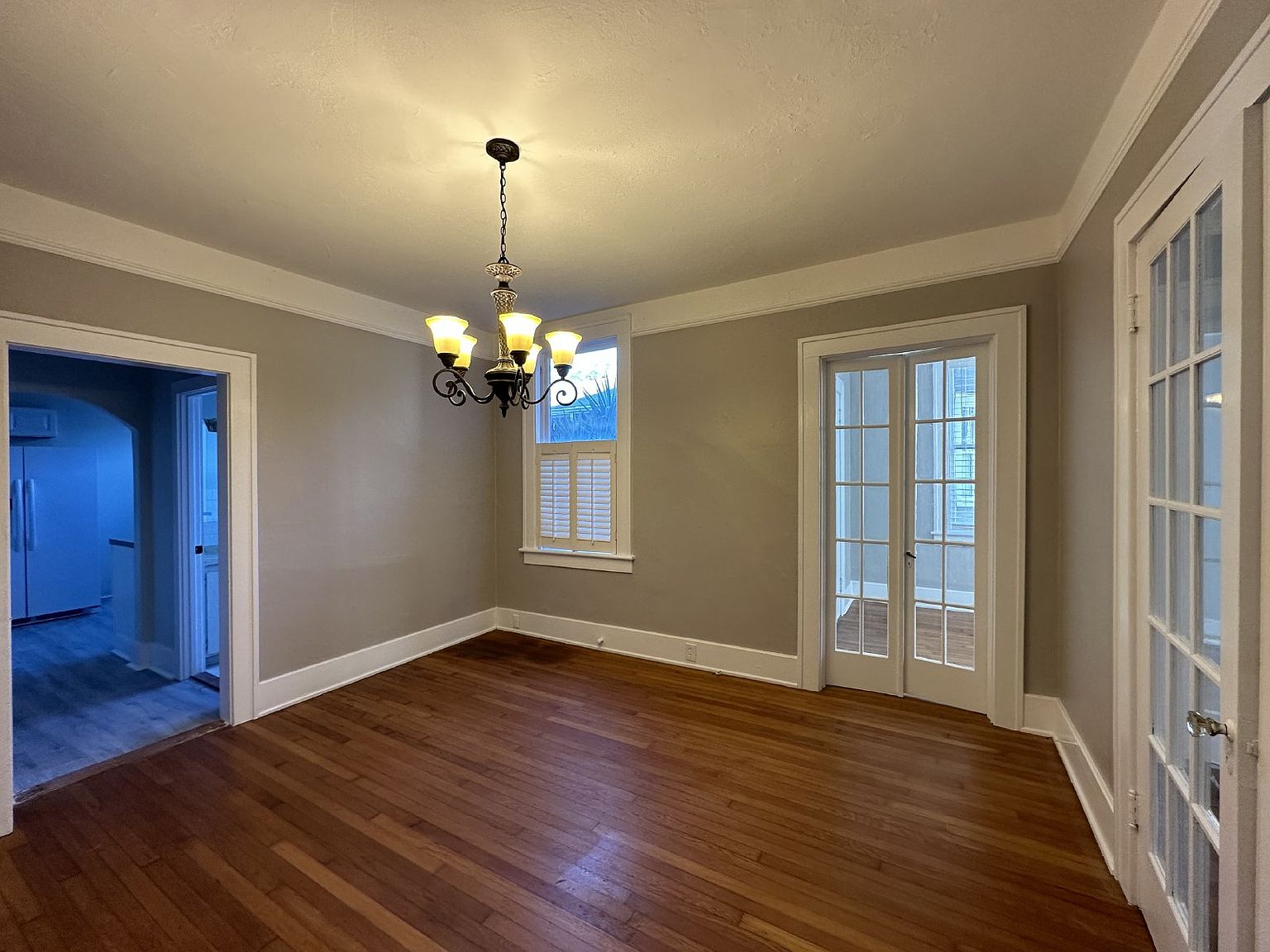 216 E 48th St, Savannah, GA 31405 | Zillow