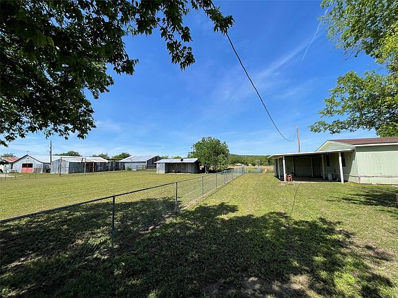 514 Jackson Ave, Strawn, TX 76475 | MLS #20626920 | Zillow