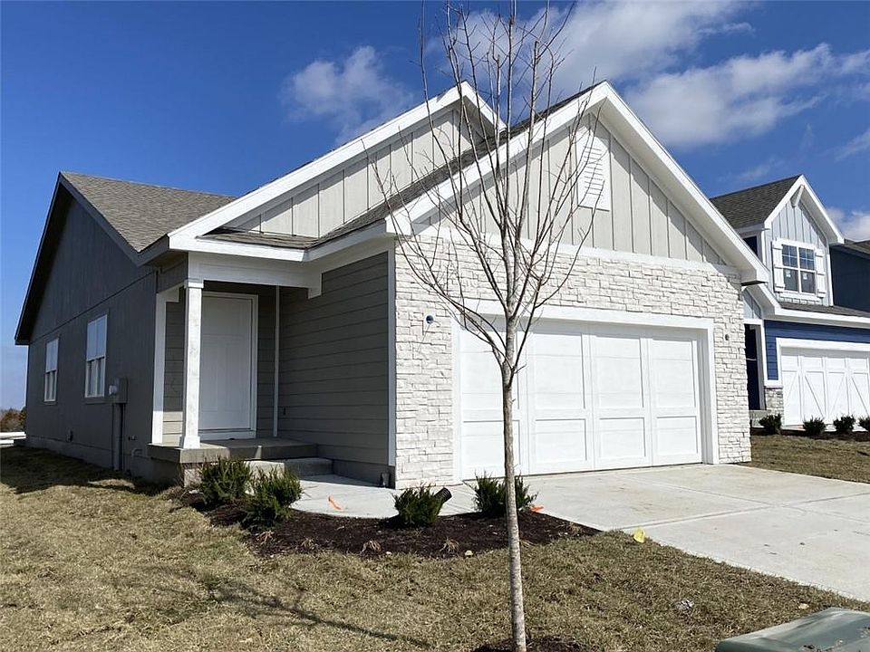 27606 E Red Fox St, Lees Summit, MO 64086 | MLS #2383671 | Zillow