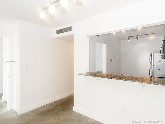 1020 Meridian Ave APT 303, Miami Beach, FL 33139 | Zillow