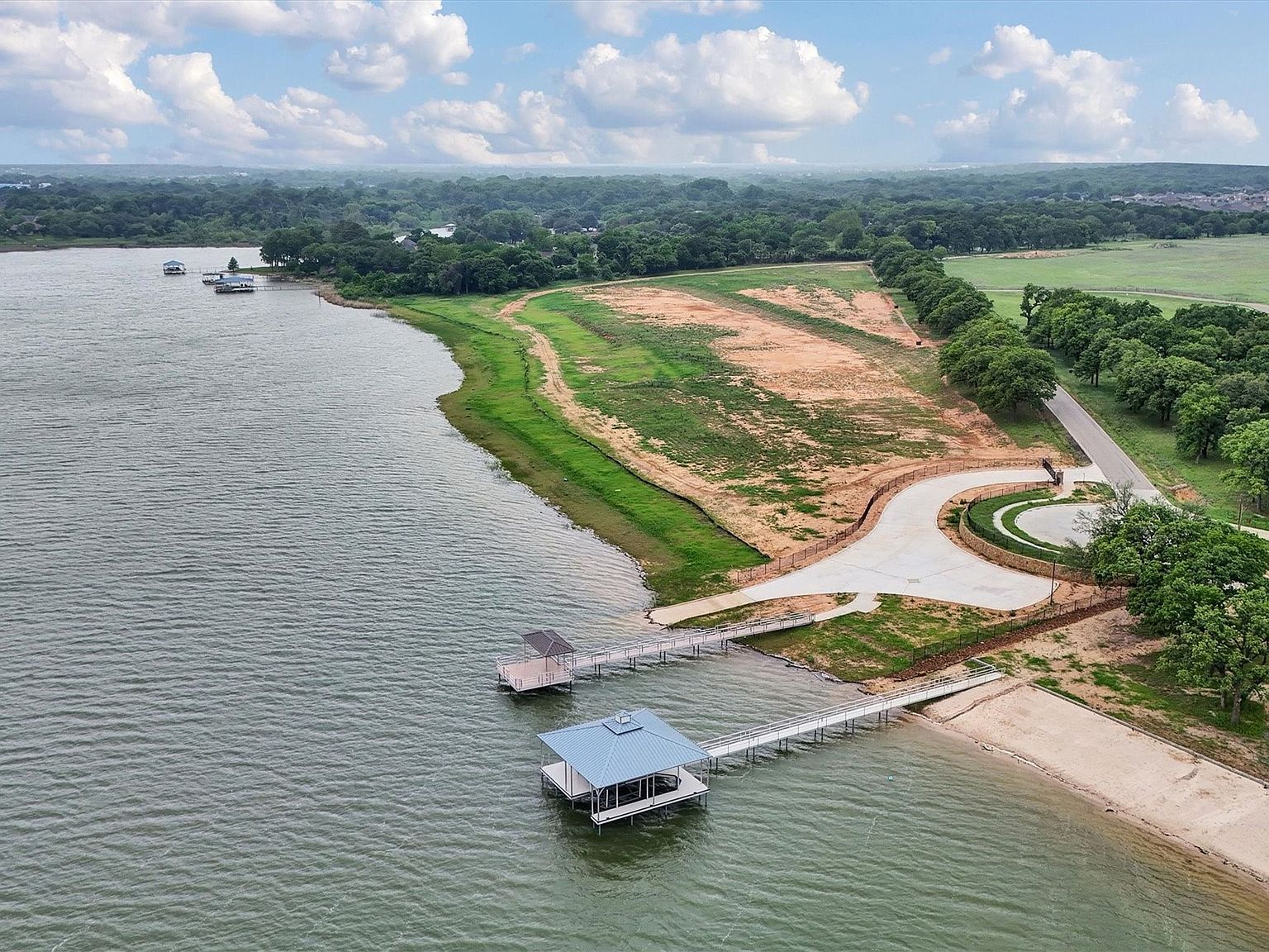 1565 Park St, Azle, TX 76020 | MLS #20938347 | Zillow