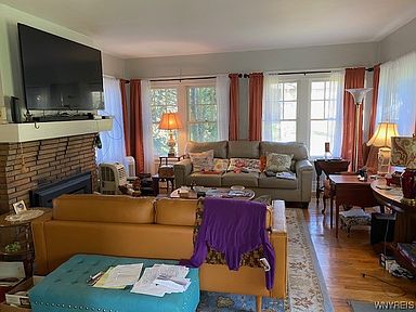 5798 Lakecrest Dr, Lake View, NY 14085 | Zillow