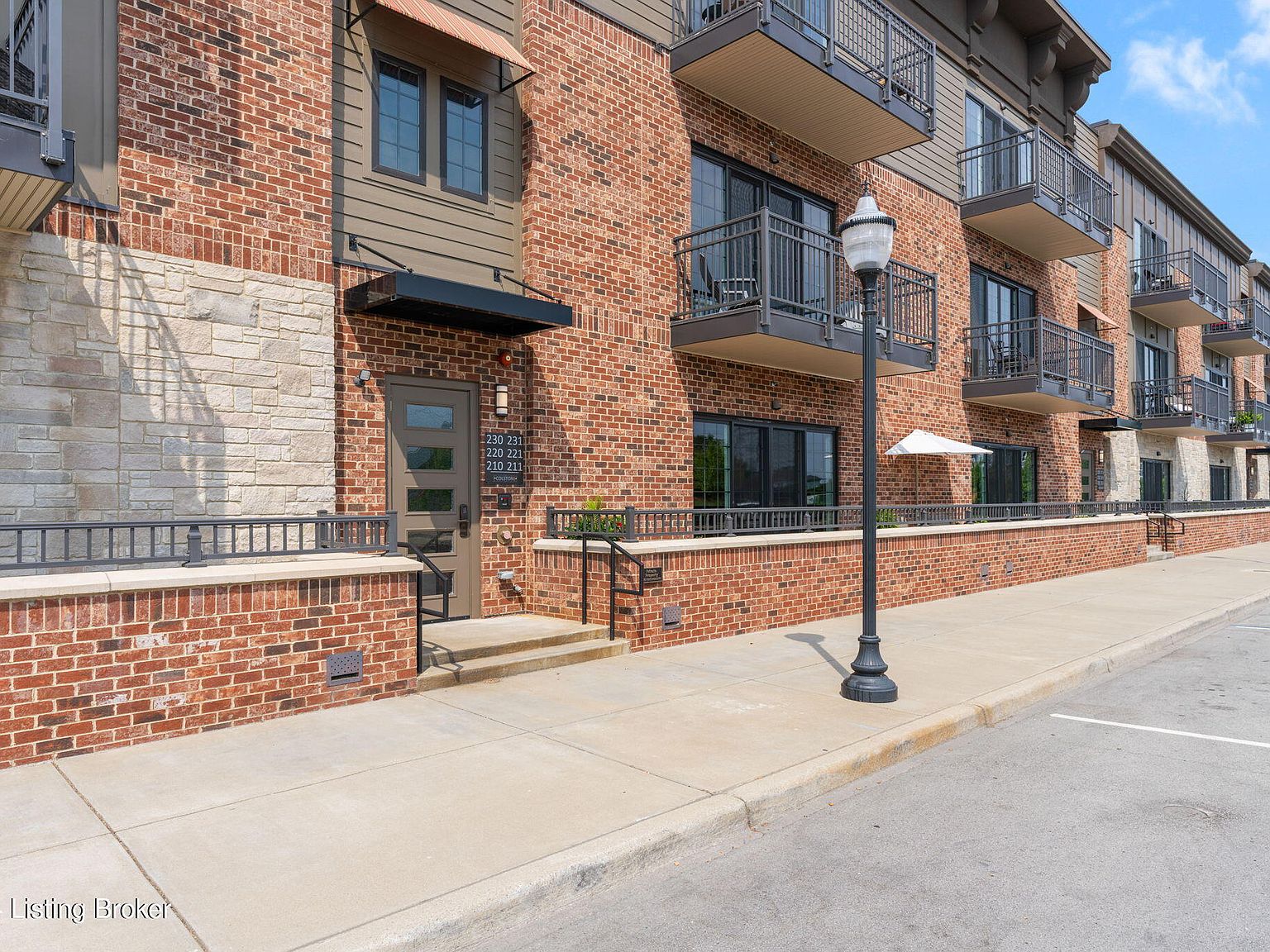 211 Mulberry St #212, Jeffersonville, IN 47130 | MLS #1671706 | Zillow