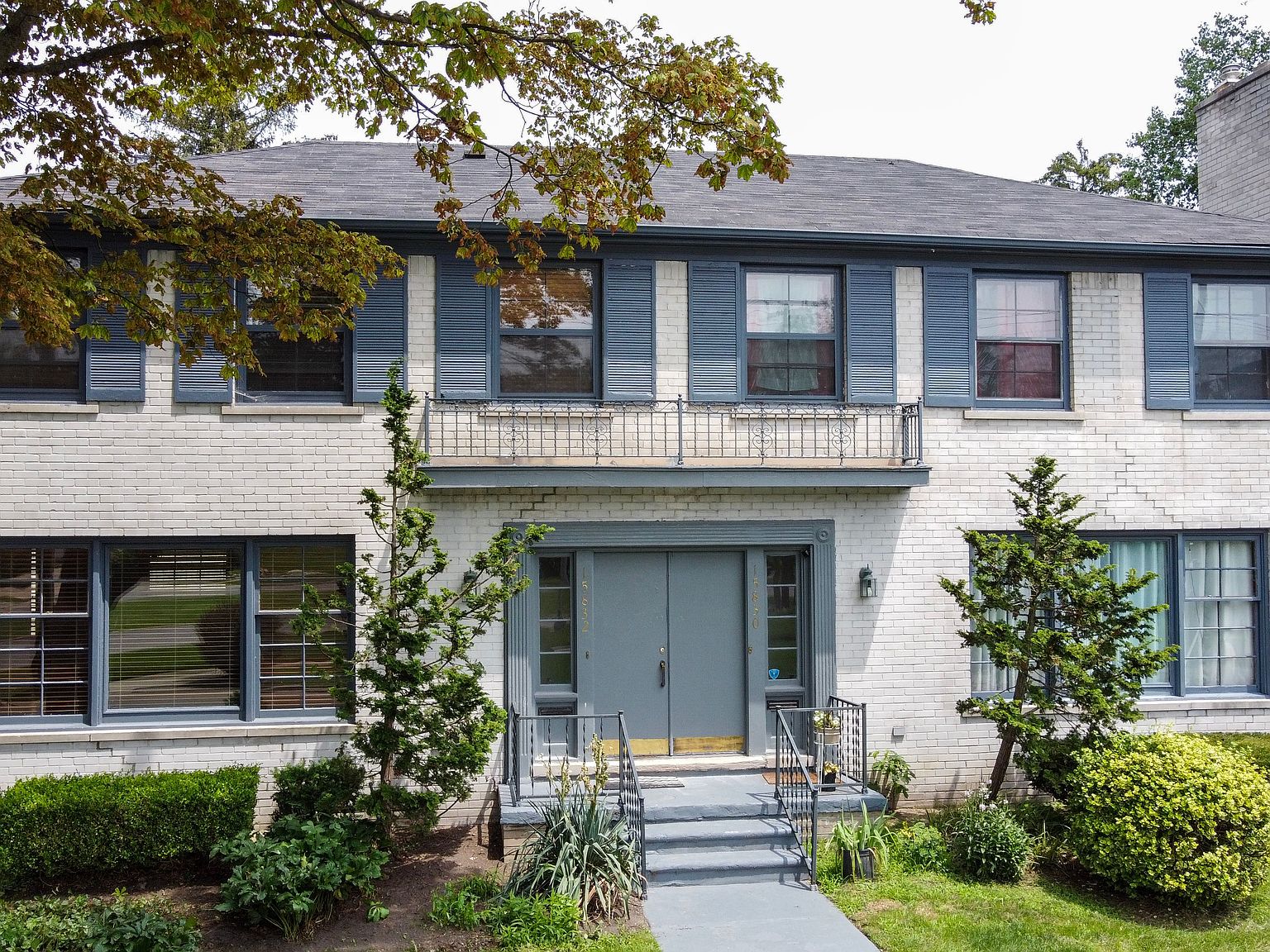 15830-32 Windmill Pointe Dr, Grosse Pointe, MI 48230 | Zillow