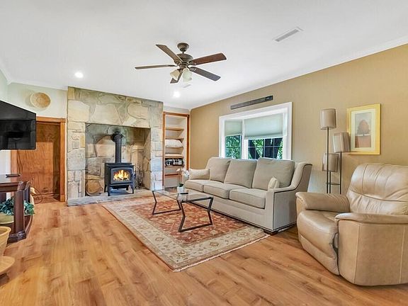 2803 Mary Ridge Farm Rd, Sevierville, TN 37862 | MLS #701057 | Zillow