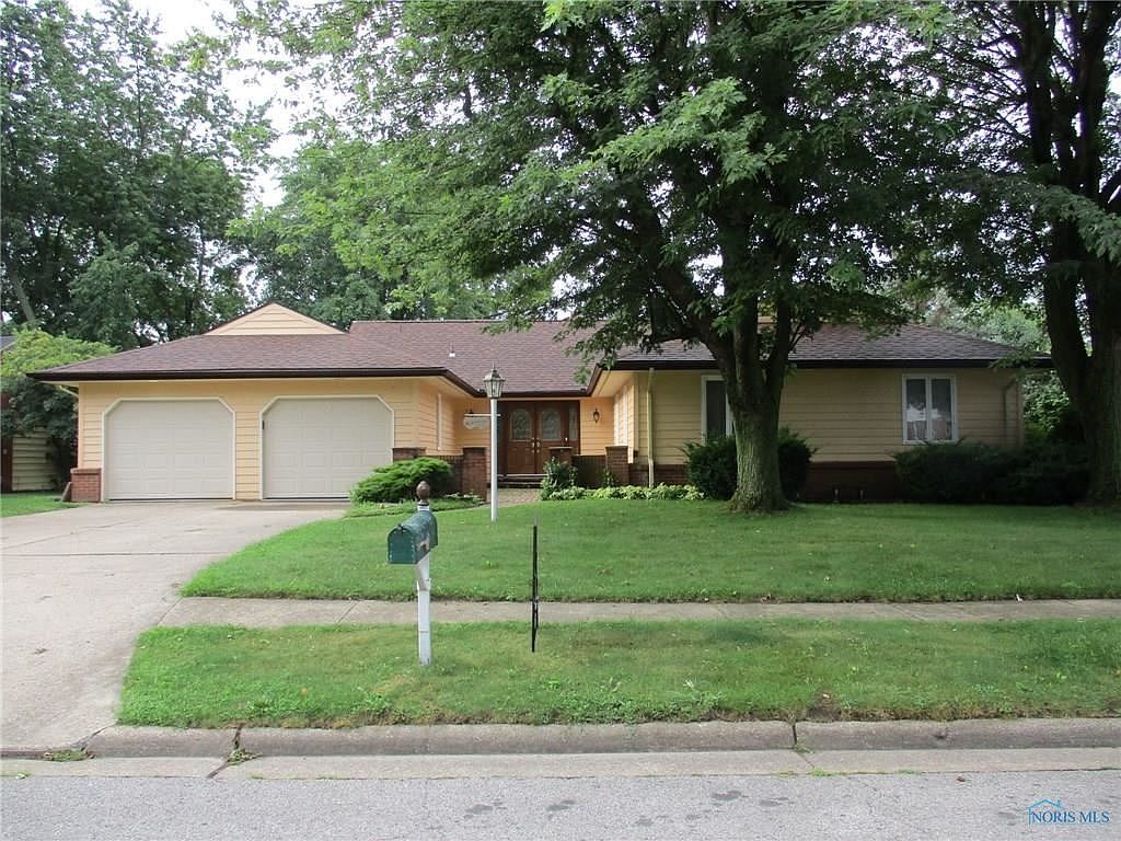 1065 Westchester Ave, Napoleon, OH 43545 | Zillow