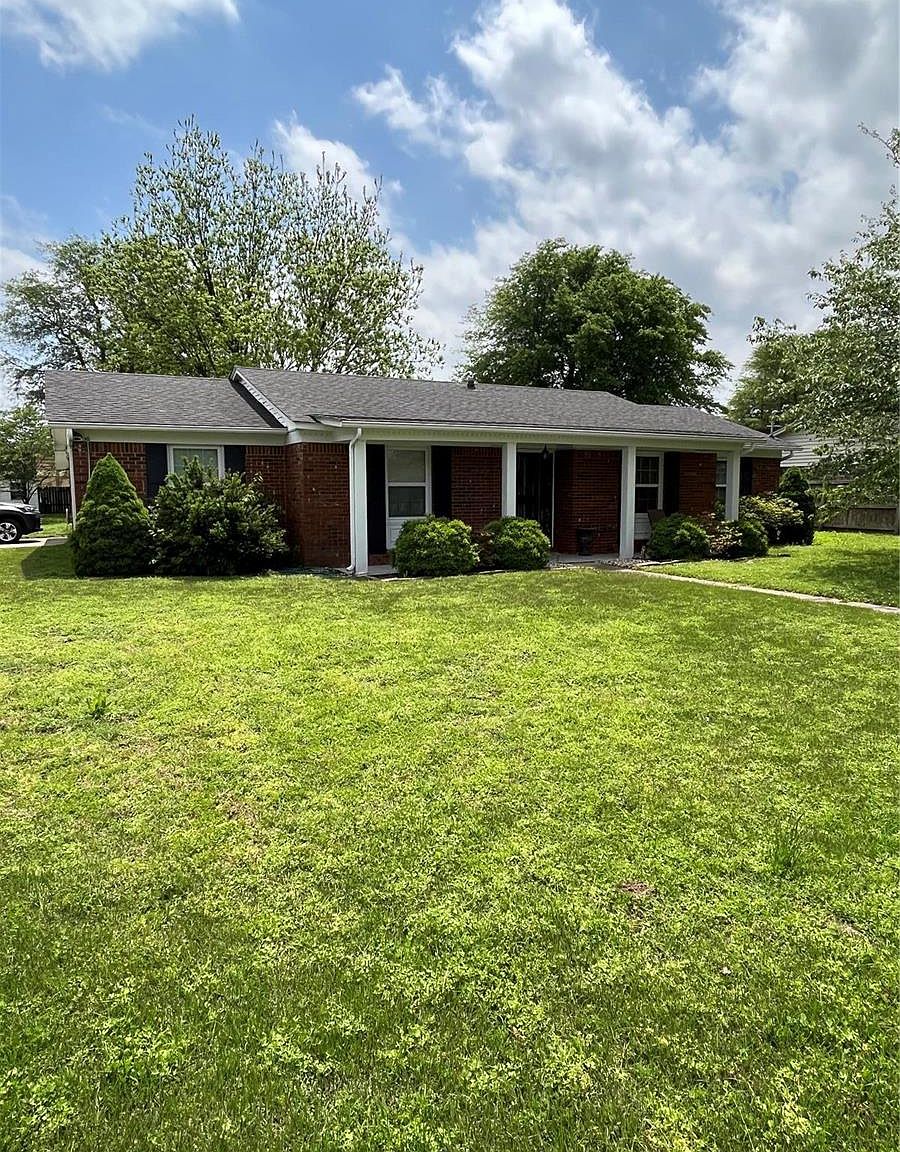 1113 Honeysuckle St, Kennett, MO 63857 | MLS #23070801 | Zillow