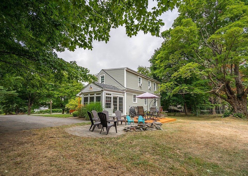 6 Lake St, Spencer, MA 01562 | Zillow