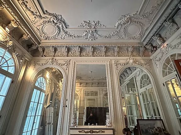 15 E 63rd St, New York, NY 10065 | MLS # ...