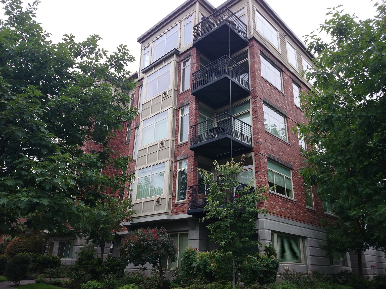 200 W Comstock St APT 101, Seattle, WA 98119 | Zillow