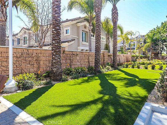 19091 Azul Ln, Huntington Beach, CA 92648 | MLS #PW25058904 | Zillow