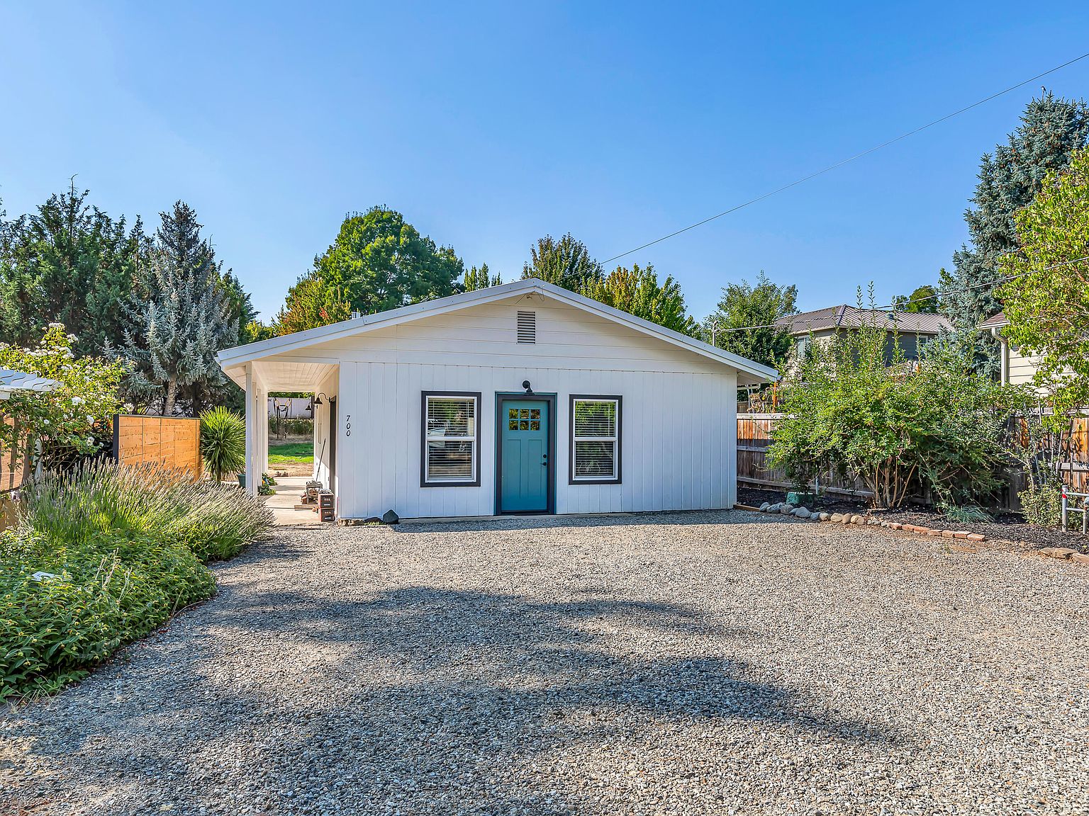 700 Hueners Ln, Jacksonville, OR 97530 | MLS #220189433 | Zillow