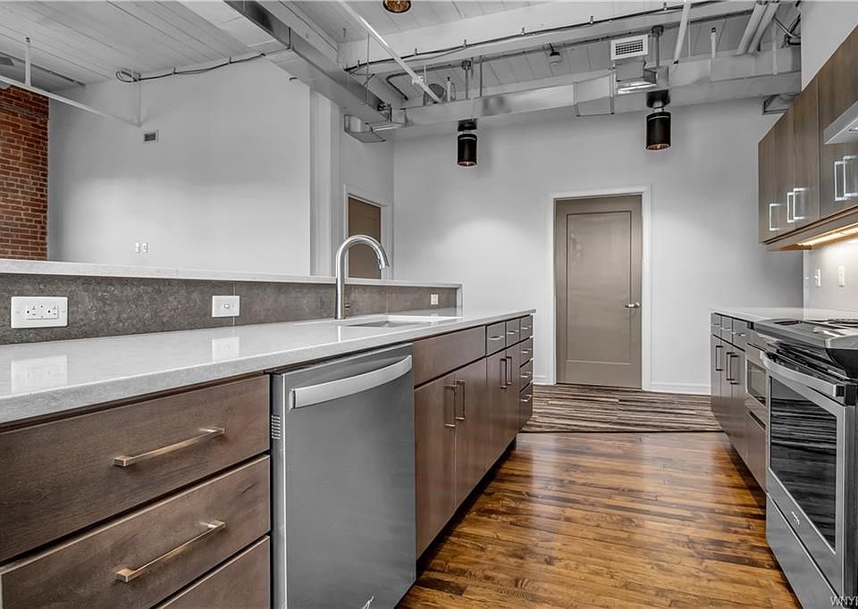 79 Perry St Buffalo NY | Zillow