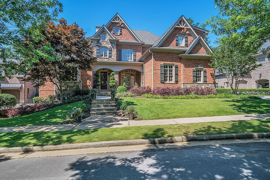 555 Trimble Lake Ct, Sandy Springs, GA 30342 | Zillow