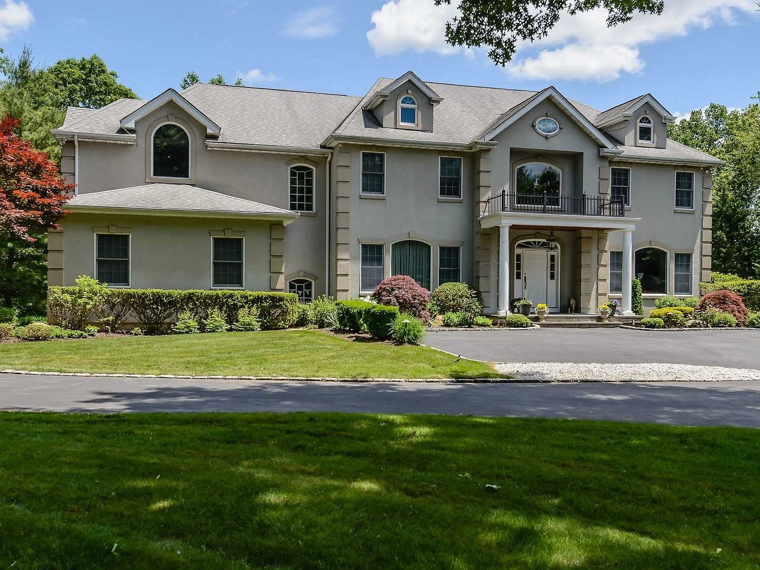 1 Waverly Rd, Old Westbury, NY 11568 | Zillow