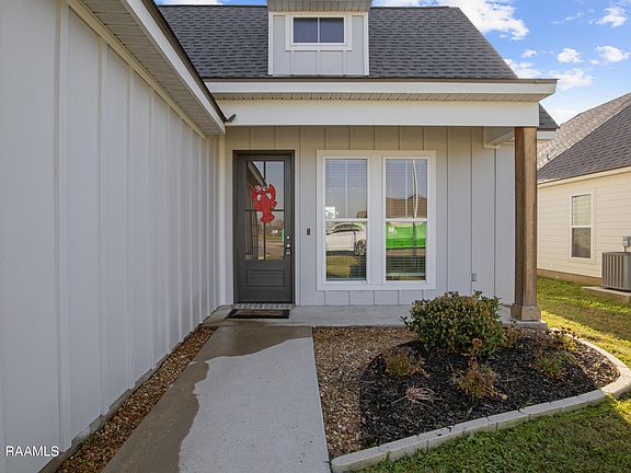308 Anza Dr, Youngsville, LA 70592 | MLS #24001076 | Zillow
