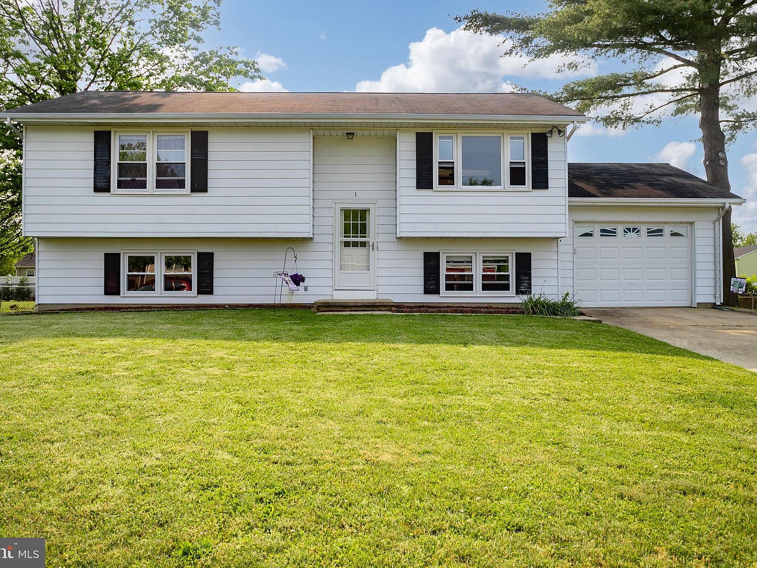 1 Hance Dr, Cookstown, NJ 08511 | Zillow