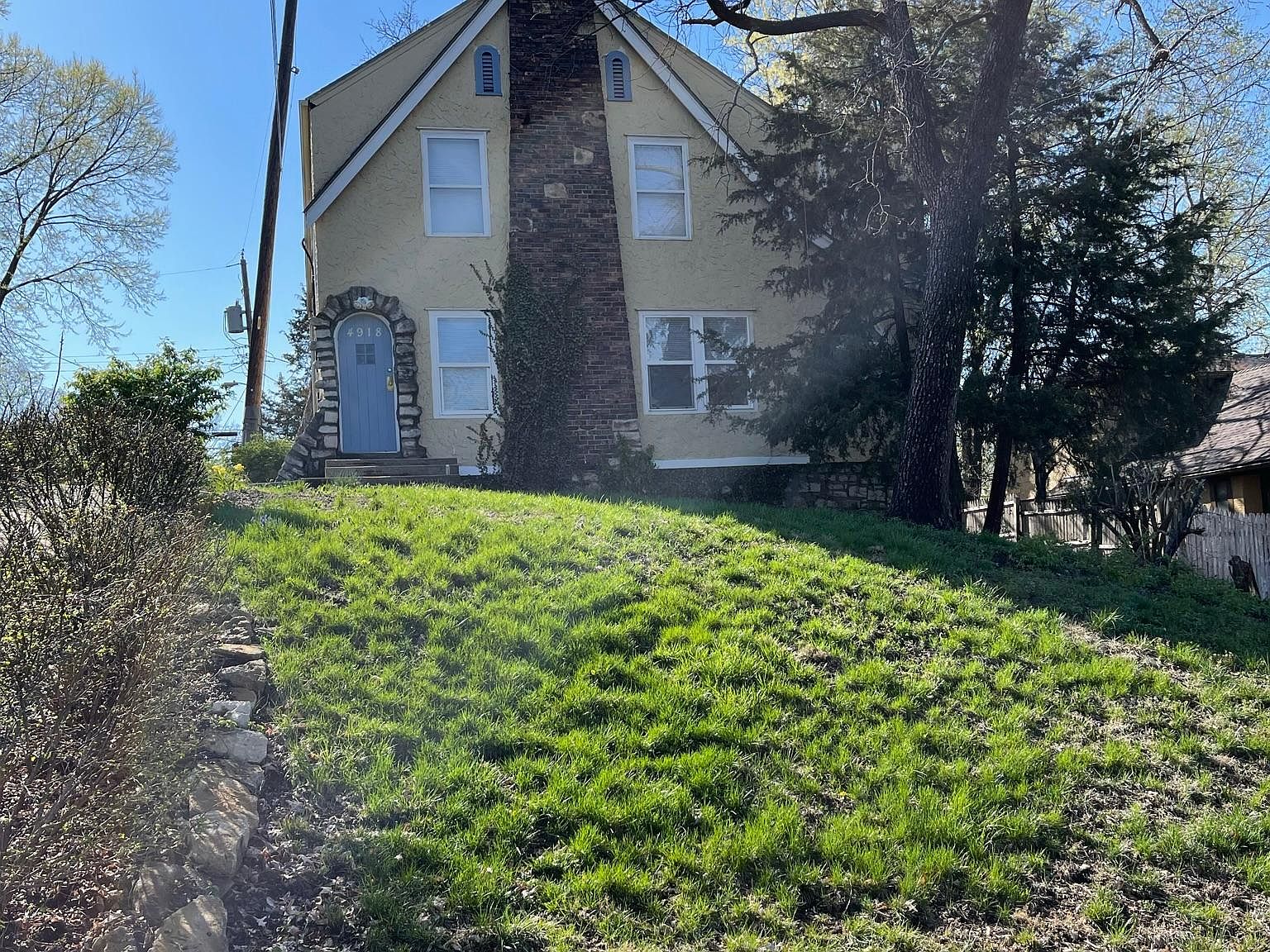 4918 Lydia Ave, Kansas City, MO 64110 | Zillow